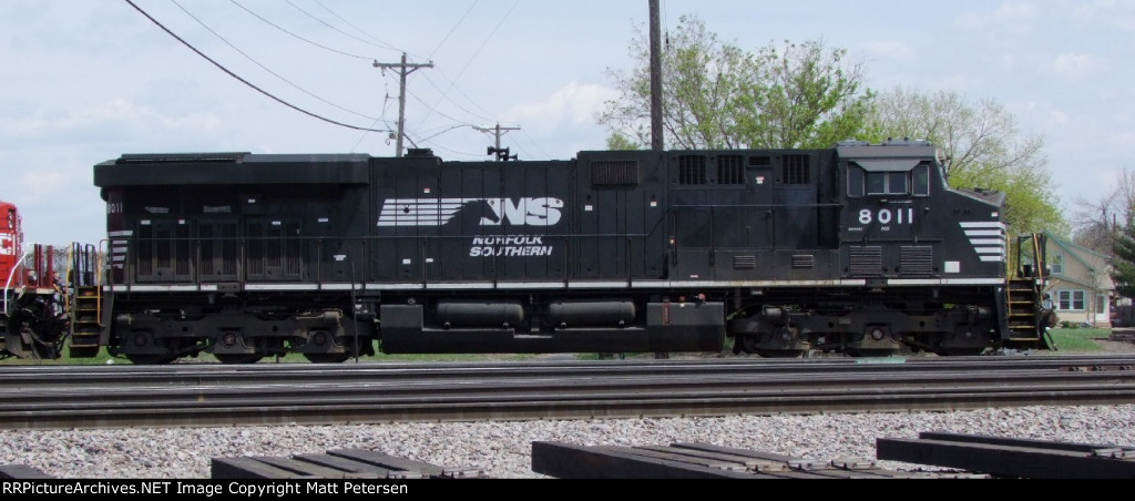 NS 8011